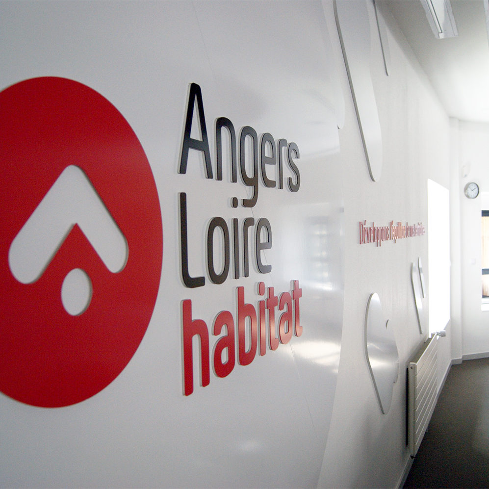 Ouest Gravure La signalétique | Enseigne | Handicap | Angers